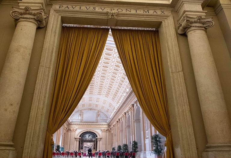 The Rite of Papal Coronation – Caeremoniale Romanum