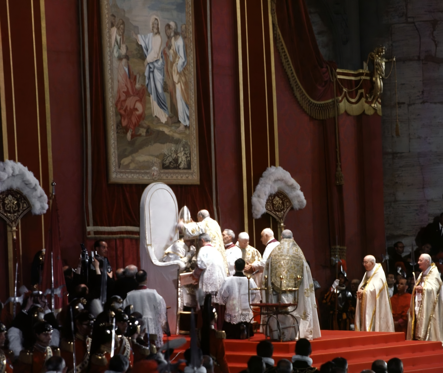 The Rite of Papal Coronation – Caeremoniale Romanum